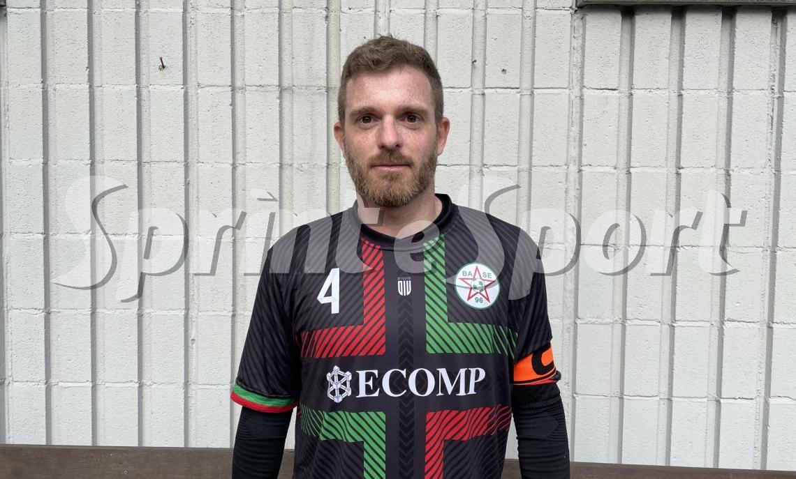 Un Marinoni in splendida forma tiene la Base 96 aggrappata alle ...