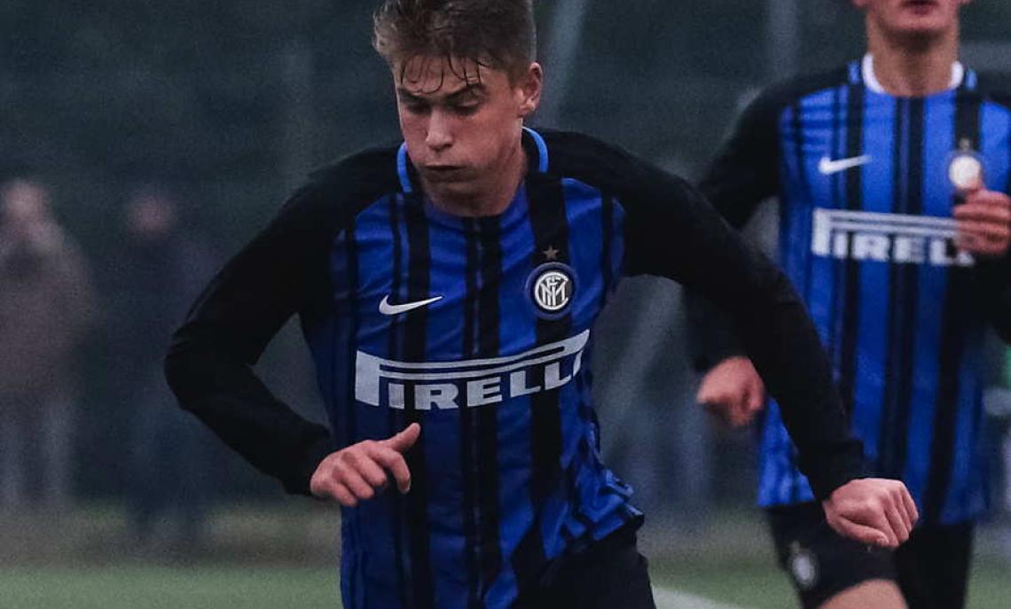 Cagliari-Inter di rigore: apre Bonfanti, risponde Manca - Sprint e Sport