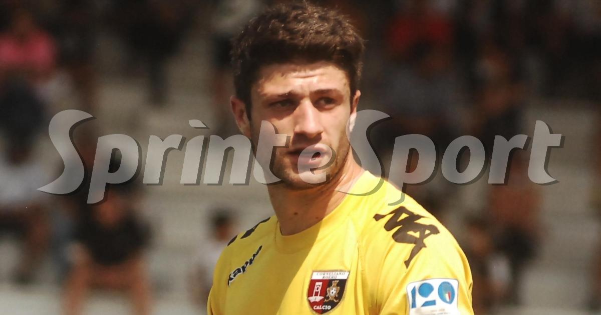 Arbitro in ospedale e derby sospeso: l'attaccante rischia la stangata ...