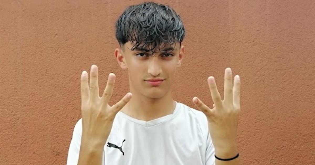 Segna da solo il 40% dei gol di squadra, le prof lo vogliono ma lui ha ...