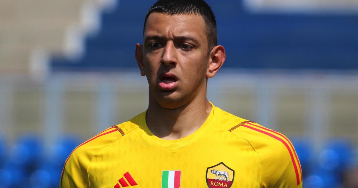 A soli 16 anni viene convocato da Ranieri in Europa League e gioca da ...