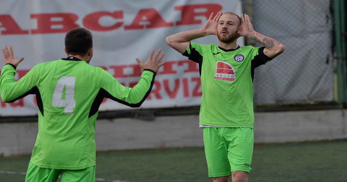 Stravolgimento in casa Volpiano: Daniele Monteleone saluta le Foxes ...