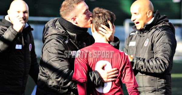 5 gol al bacio e un gioco da squadra moderna, il loro allenatore: «Mi ...