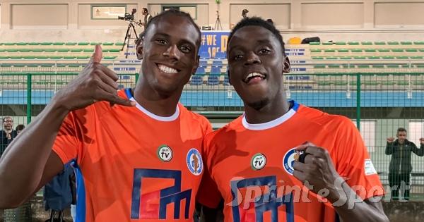 È un esordio da sogno: il fratello di Balotelli segna subito e trascina ...