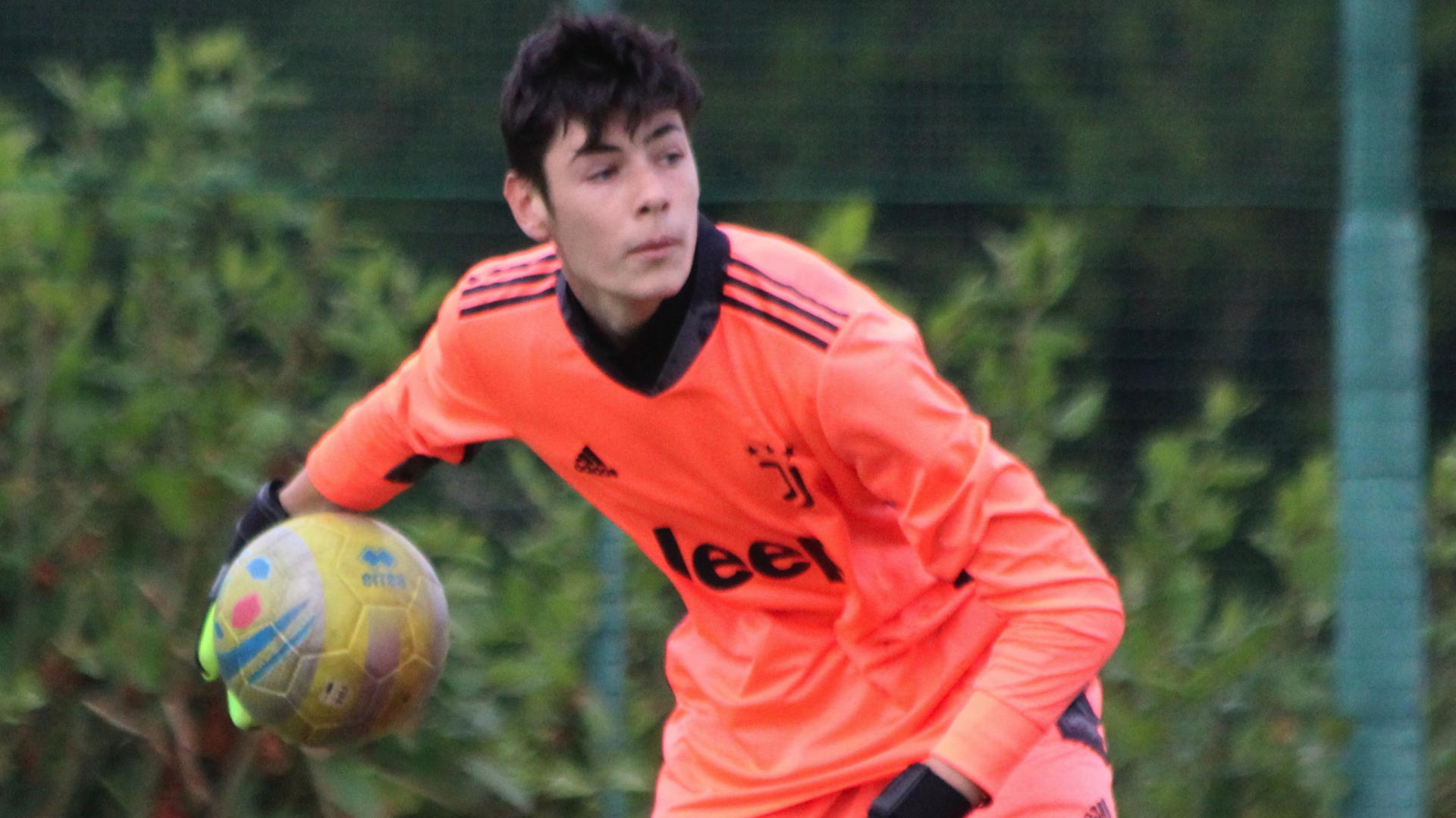 All'esordio in Primavera fa il fenomeno e para due rigori: la rivincita ...