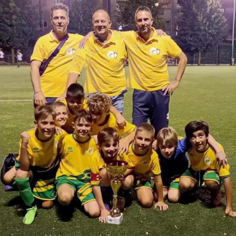 La squadra non ha un portiere di ruolo, Simone si "sacrifica" tra i ...