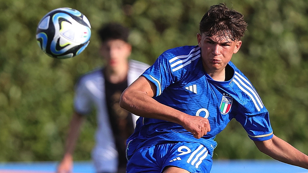 Camarda travolgente, l'Italia parte col botto: rimonta clamorosa contro ...