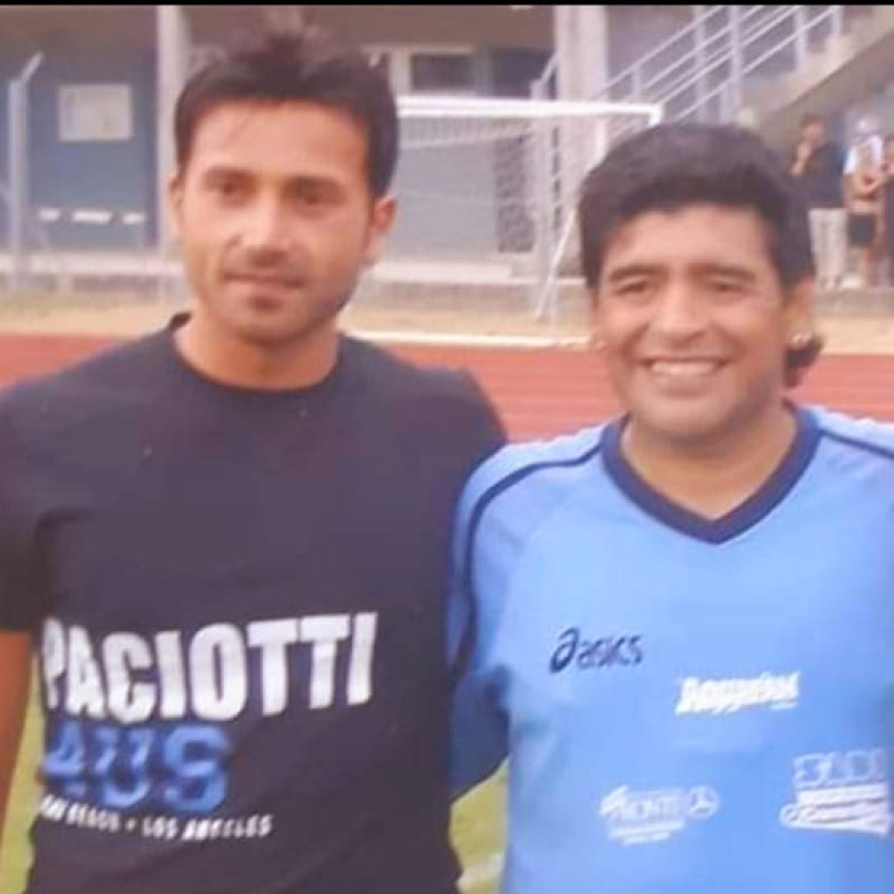 Il vincitore di The Voice gioca negli Esordienti: la doppia anima di un ...