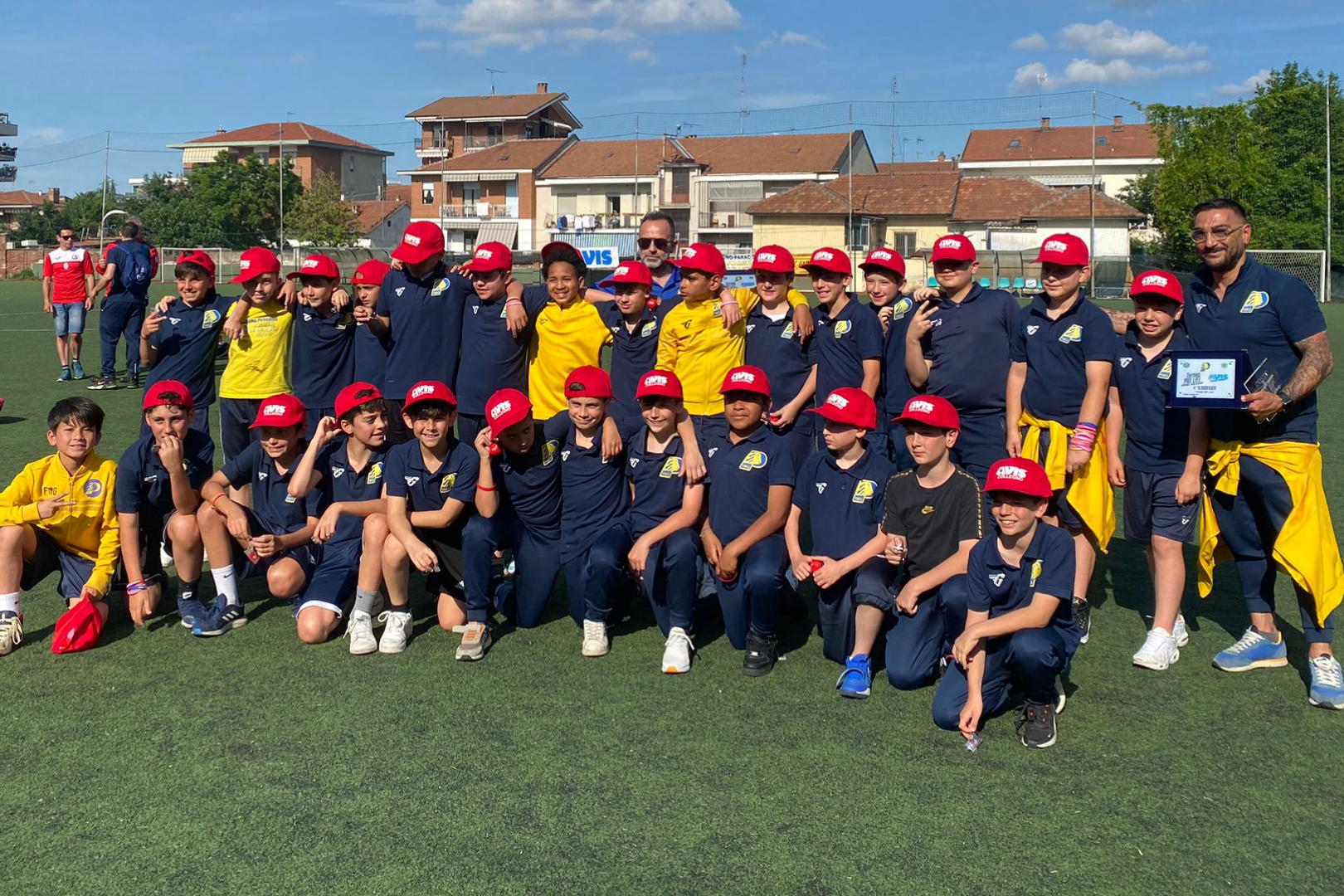 Gialloneri in festa: primo posto nel "Torneo Pro Life" sotto lo sguardo ...